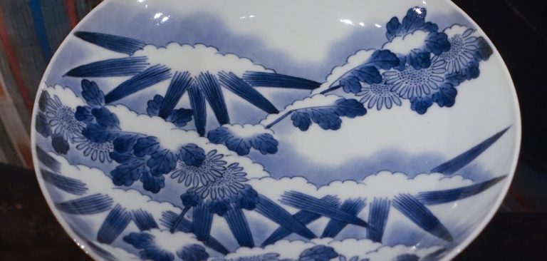 How to Use Underglaze | 7 Effective Guidelines (2025)