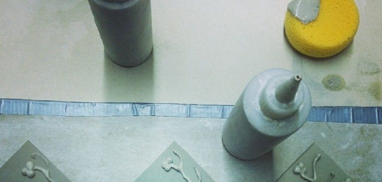 How to Apply Slip Trailing | 10 Effective Steps (2025)